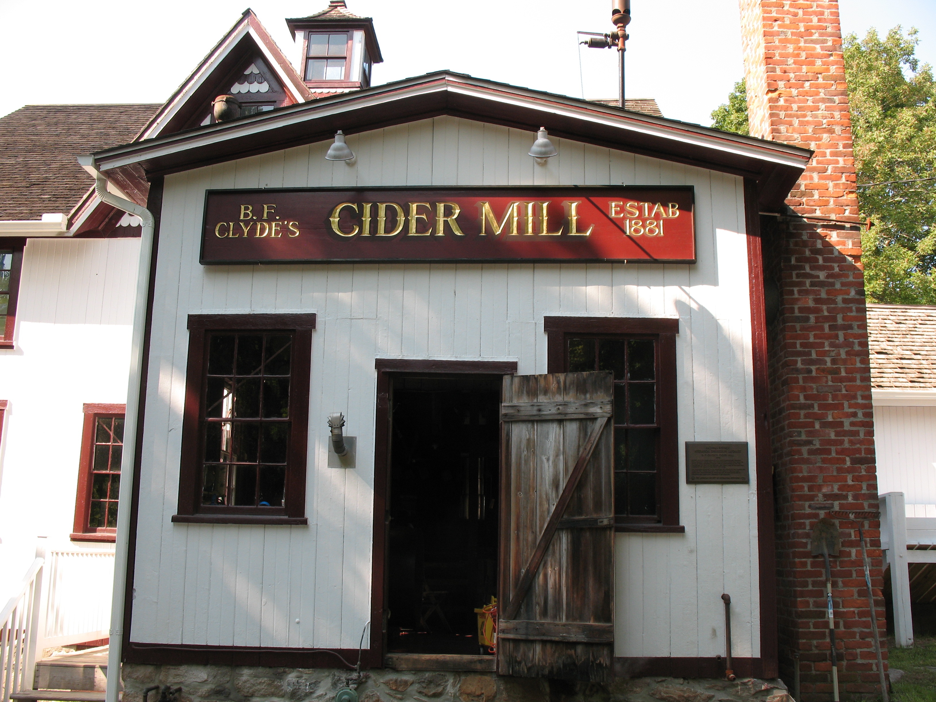 New England Cider Mills - Backyard Road Trips